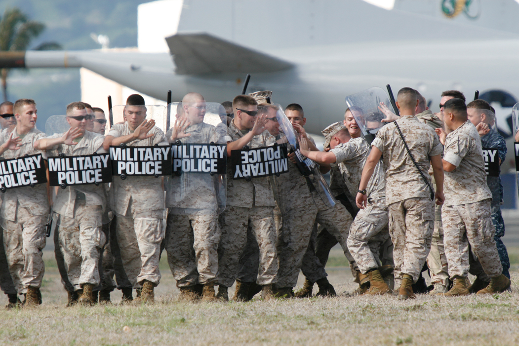 U.S. Military Global Riot Training Photos | Public Intelligence