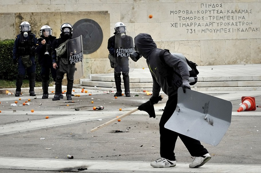 Greece Riot Photos December 2011 | Public Intelligence